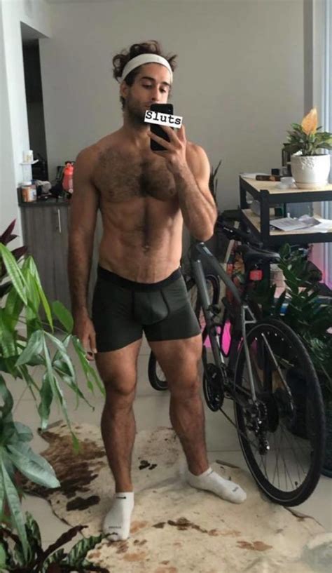 Diego Sans Hot Photo 46