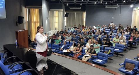 Especialista Adjane Chaves Apresenta Aos Municípios Como Se Preparar