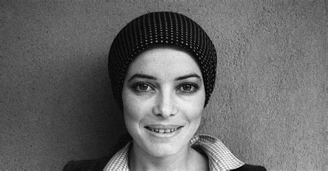 Imagini Nemaivazute Cu Nichita Stanescu Si Sotia Lui Uite Ce Frumoasa Era Dora Wowbizro