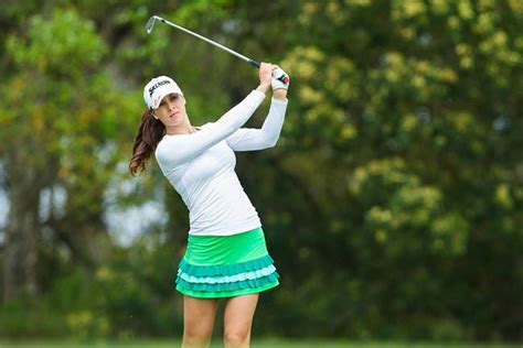 Nih Cewek Paling Cakep Di Lapangan Golf Lazoneid