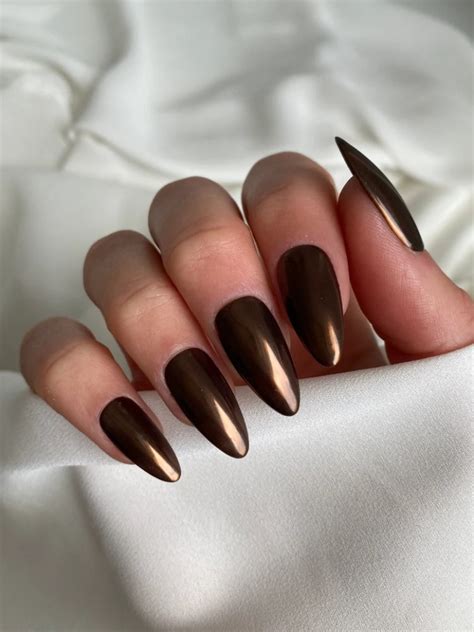 Chocolate Glazed Donut Nails To Try Get Hailey Biebers Viral Nail