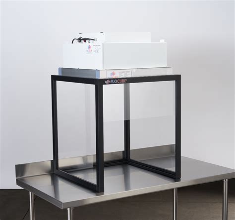 Flocube® Proflow™ 22 2x2ft Flow Hood With Vertical Clean Booth