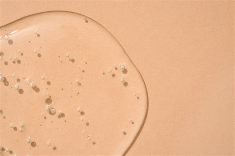 거품이있는 베이지 색 배경에 투명 한 화장품 질감 젤한 방울 공간을 복사합니다 목욕 젤 배경 페이스 세럼에 대한 스톡 사진 및 기타 이미지 Istock