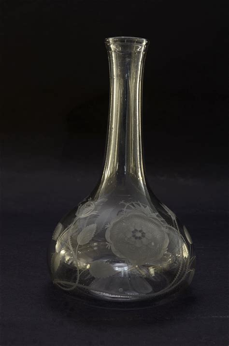 Collection Of 136 Objects Of Glassware Art Fund