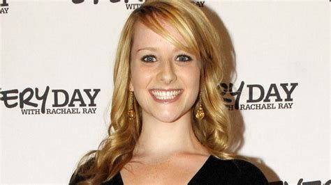Melissa Rauch Before And After Big Bangs Melissa Rauch Opens Up About