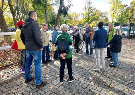 Seniorenbüro Brackel Und Begegnung Vorort Stadtteilspaziergang In