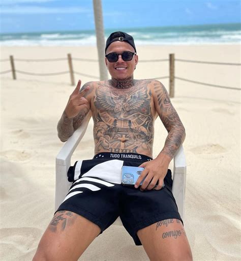 Mãe Do Filho Caçula Do Jogador Jô Modelo Maiára Quiderolly Vive Affair