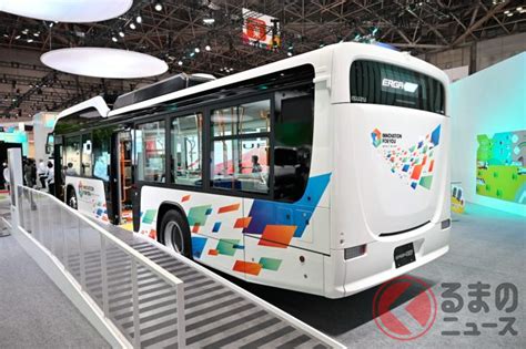 いすゞ自動車とudトラックスがjmsで共同ブース 世界初公開bevフルフラット路線バス「erga Ev」などを展示 くるまのニュース