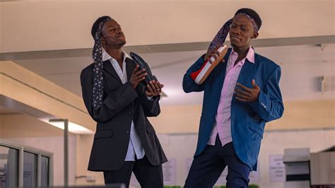 OCHIKO - LIKE YOU FT KINOTI (OFFICIAL VIDEO) - YouTube