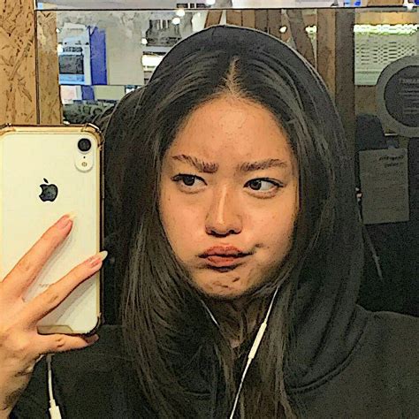 Pin By Aca On Absurd For Wp In 2022 Gadis Cantik Gadis Kecantikan