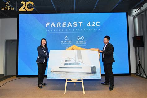 国内首款纯电动离岸双体帆船珐伊42c全球首发电动逸动纯电动新浪新闻