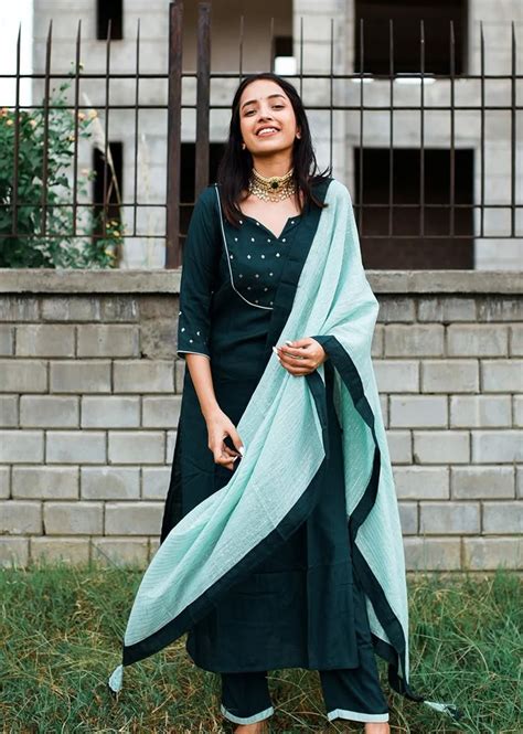 Diksha Rawat Dress Indian Style Indian Designer Outfits Trendy Dress Outfits