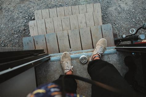 Baskets Blanches Comment Les Nettoyer Image Nouvelle