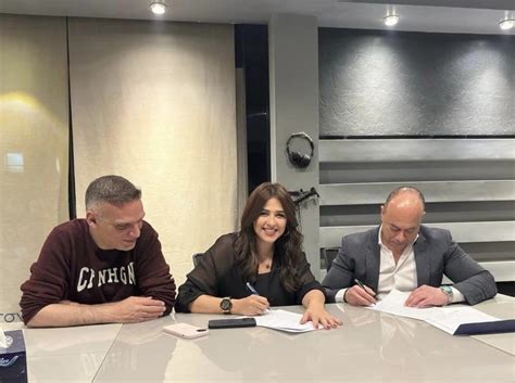 ياسمين عبد العزيز تتعاقد على مسلسل برمضان 2025والعوضي يهنئها Et بالعربي