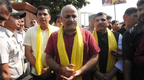 Aap Leader And Delhi Deputy Cm Manish Sisodia Questioned By Cbi In