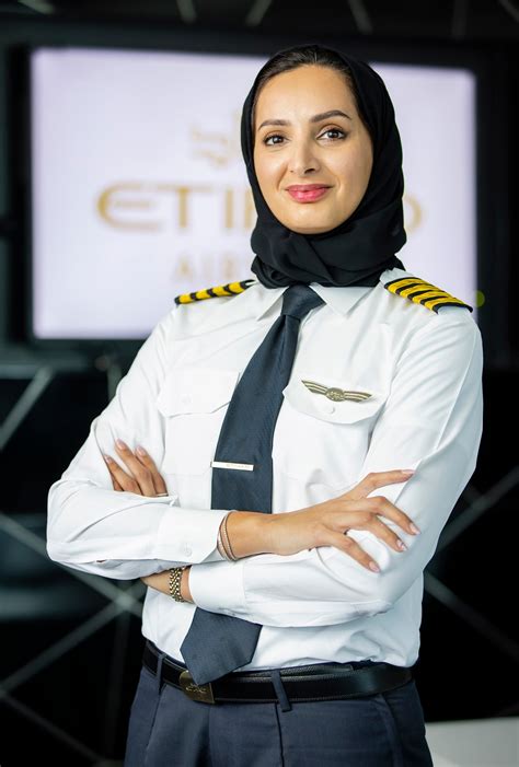 Etihad Pilot Makes History As Uaes First Female Emirati Captain In