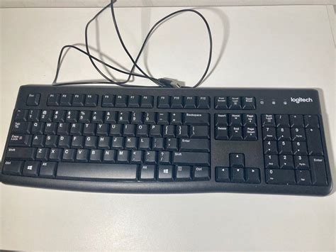 Logitech Computer Keyboard Computers And Tech Parts And Accessories Computer Keyboard On Carousell