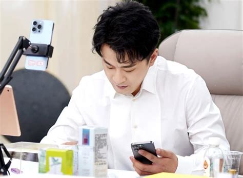 圈內網紅分析：老方丈是迫於二驢和平台的壓力，才選擇向辛巴道歉 每日頭條