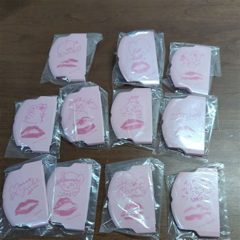 【未使用】akb48☆psp交換用裏蓋☆神7（前田敦子、大島優子、小嶋陽菜等）と柏木由紀、指原莉乃、峯岸みなみキスマークサイン付き計10個