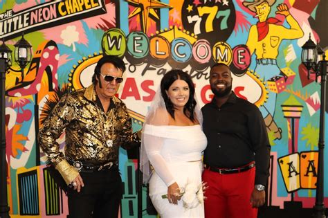 Photo Gallery Las Vegas Chapel The Little Neon Chapel
