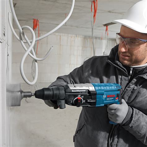ПЕРФОРАТОР BOSCH PROFESSIONAL GBH 2-28 3.20 J, SDS PLUS, 880 W, КУФАР