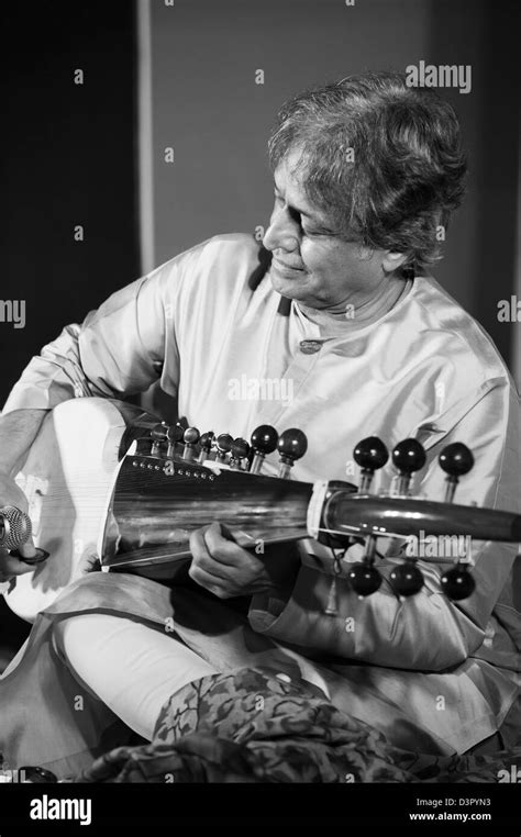 Sarod Maestro Ustad Amjad Ali Khan In A Concert Stock Photo Alamy