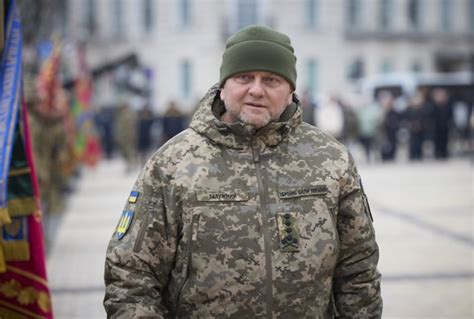 Zelensky Est En Conflit Avec Son Commandant En Chef Zaloujny