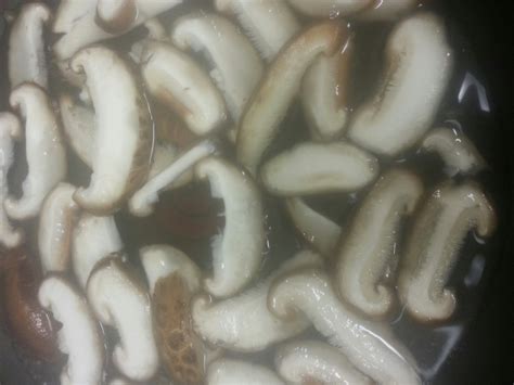 간단한 아이반찬 표고버섯 볶음 손님상에도좋은고급반찬~~