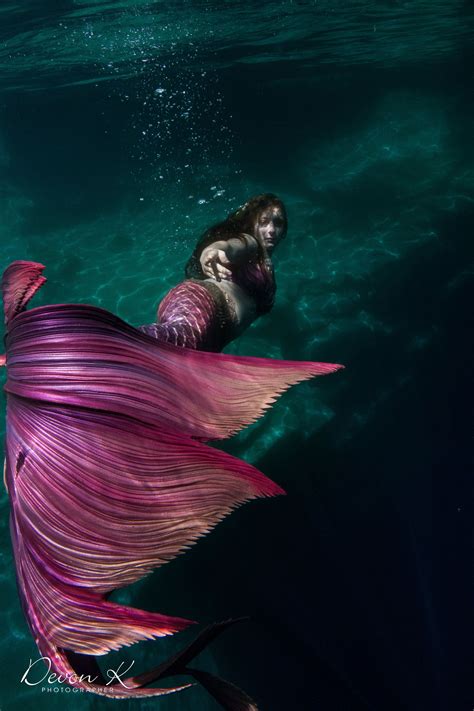 15 Photos Of A Real Life Mermaid You Have To See To Believe Artofit