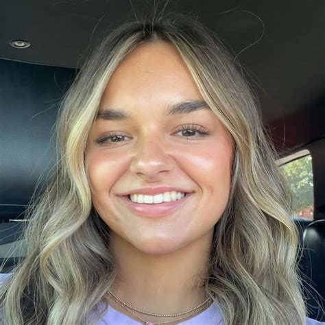 Mckenzie Kenziehibbs On Threads