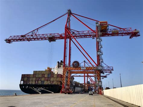Liebherr Delivers New Cabinless Sts Crane To Patrick Terminals Port