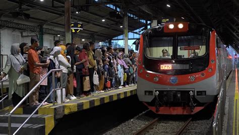 Catat Rekor Baru Pengguna KRL Wilayah 6 Yogyakarta Capai 576 Ribu