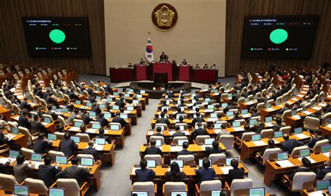 30년 넘은 아파트 안전진단 없이 재건축 가능 국회 방청석