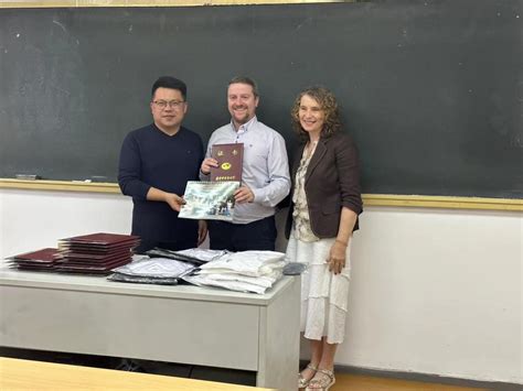 南京中医药大学国际教育学院
