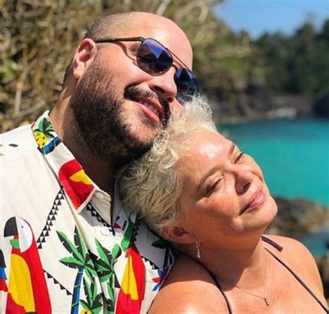 Cintia Abravanel mãe de Tiago publica vídeo orgulhosa do filho