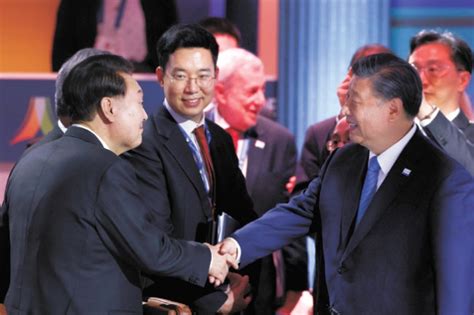 尹 시진핑 中 국가주석과 환담“한중 정상회담은 논의 중” 대한경제