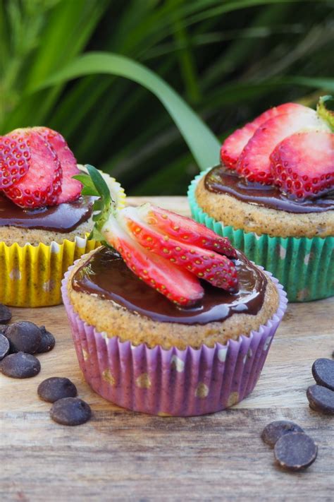 Vanilla Berry Cupcakes Defeat Diabetes