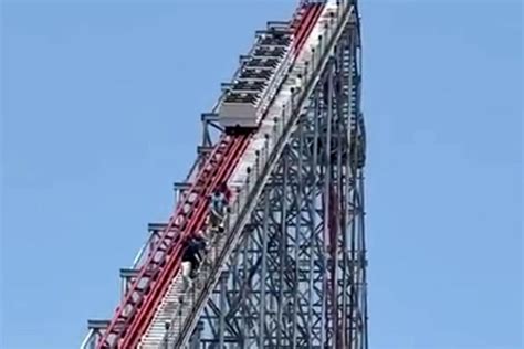 Roller Coaster Malfunction Traps Riders 200 Feet In The Air Forces