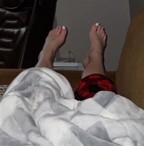 Rate My Cousins Cute Ass Feet Rratemyfeet