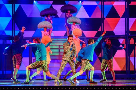 Sonny Sinay Welkom Bij Anniematie Entertainment And Evenementen Welkom Bij Anniematie