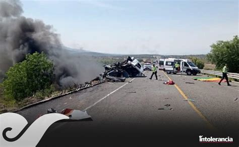 Accidente En La Supercarretera Cuacnopalan Oaxaca Deja 15 Muertos
