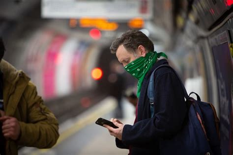 Face Coverings To Remain Mandatory On Londons Public Transport
