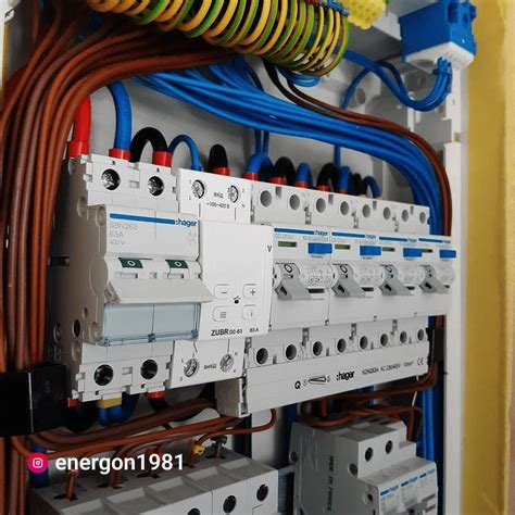 Zubr D2 50 Релета за следене и контрол на напрежение с термозащита