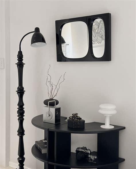 제니홈무드 🏠 Jenny Home Mood 푹푹찌는 여름 아침입니다 오늘은 가구 배치를 좀 바꾸어 볼까 하는데 어깨가 말을 들을지 모르겠지 말입니다 다시 태양의