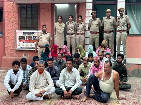 Fight Between Two Groups Of Same Community Attacked With Sticks And