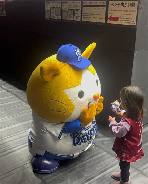 出番前なのに小さい子とずっと遊んであげてるdbスターマン。 君いい子ね君。 小さい子いなくなったらおじさんに絡みに来てくれる！