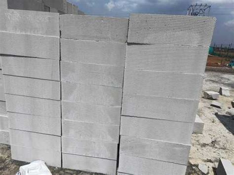Crack Resistance And Fine Finished Aac Brick At Best Price In Khargone Aekansh Traders