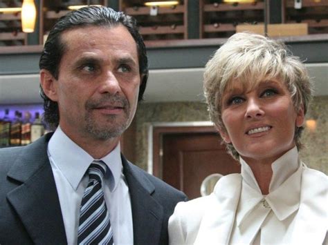La Verdadera Historia Detrás Del Matrimonio Perfecto De Christian Bach