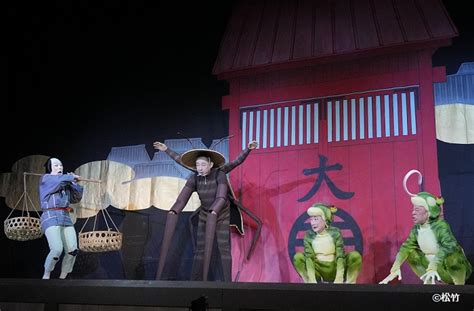 平成中村座×宮藤官九郎新作歌舞伎で、勘九郎・七之助が父・勘三郎の夢を引き継ぐ Marie Claire マリ･クレール Page 2