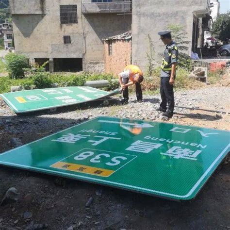 法理与情理并重 执法和普法同行——十支队六大队大力践行说理式执法通行费当事人施工